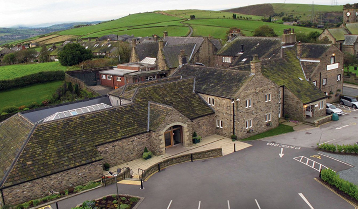 Wedding Venue in OLDHAM, White Hart Inn | UKbride