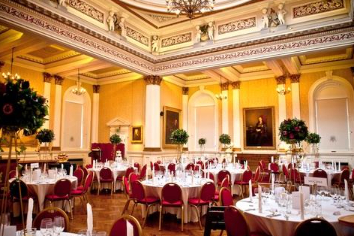 Wedding Venue in Edinburgh, The Merchants Hall | UKbride