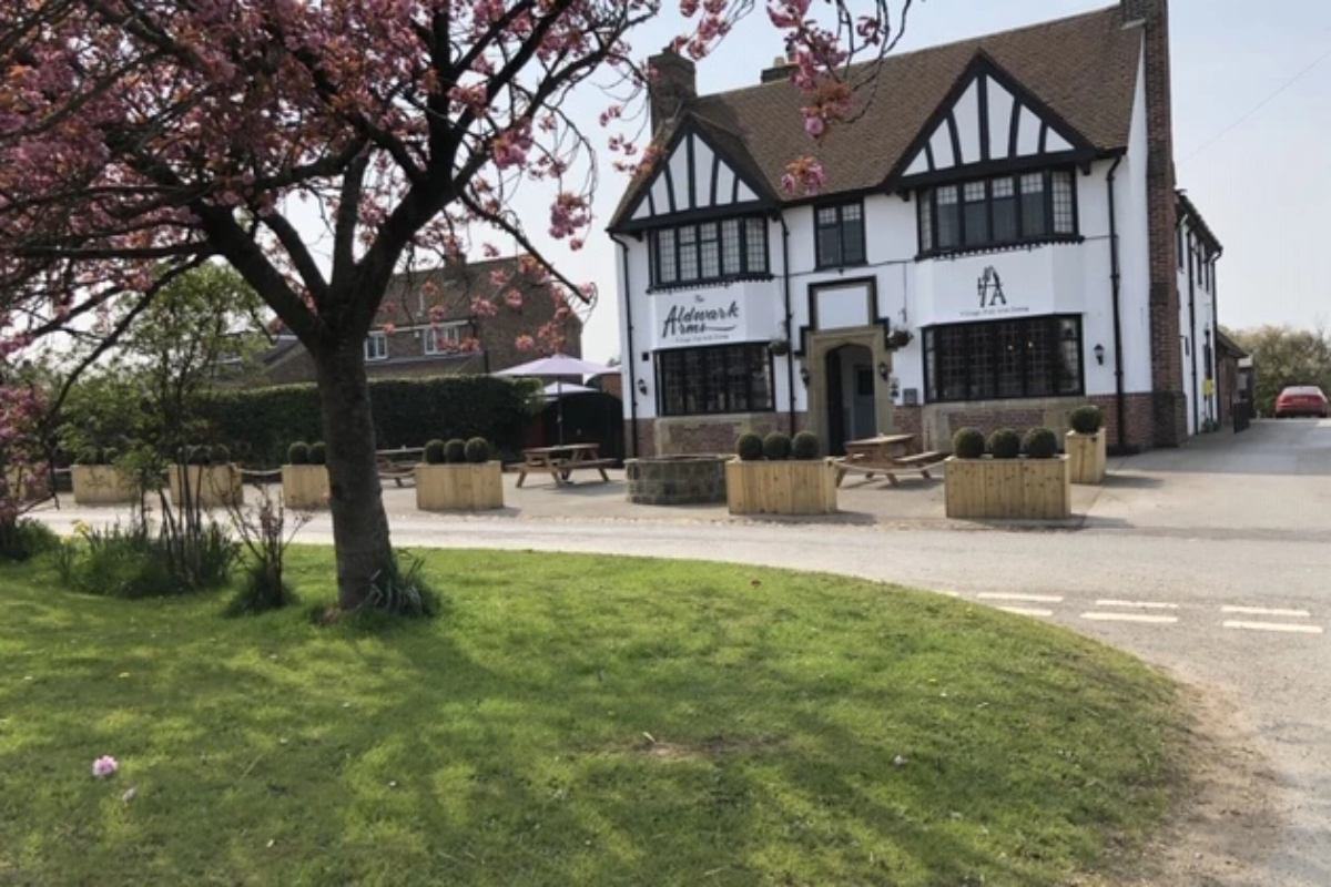 Wedding Venue in York, Aldwark Arms | UKbride