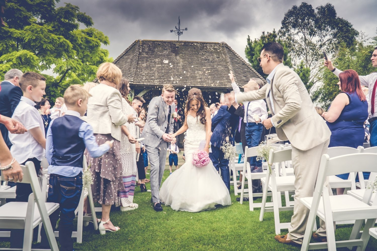 Wedding Venue in Rochester, Cooling Castle Barn | UKbride