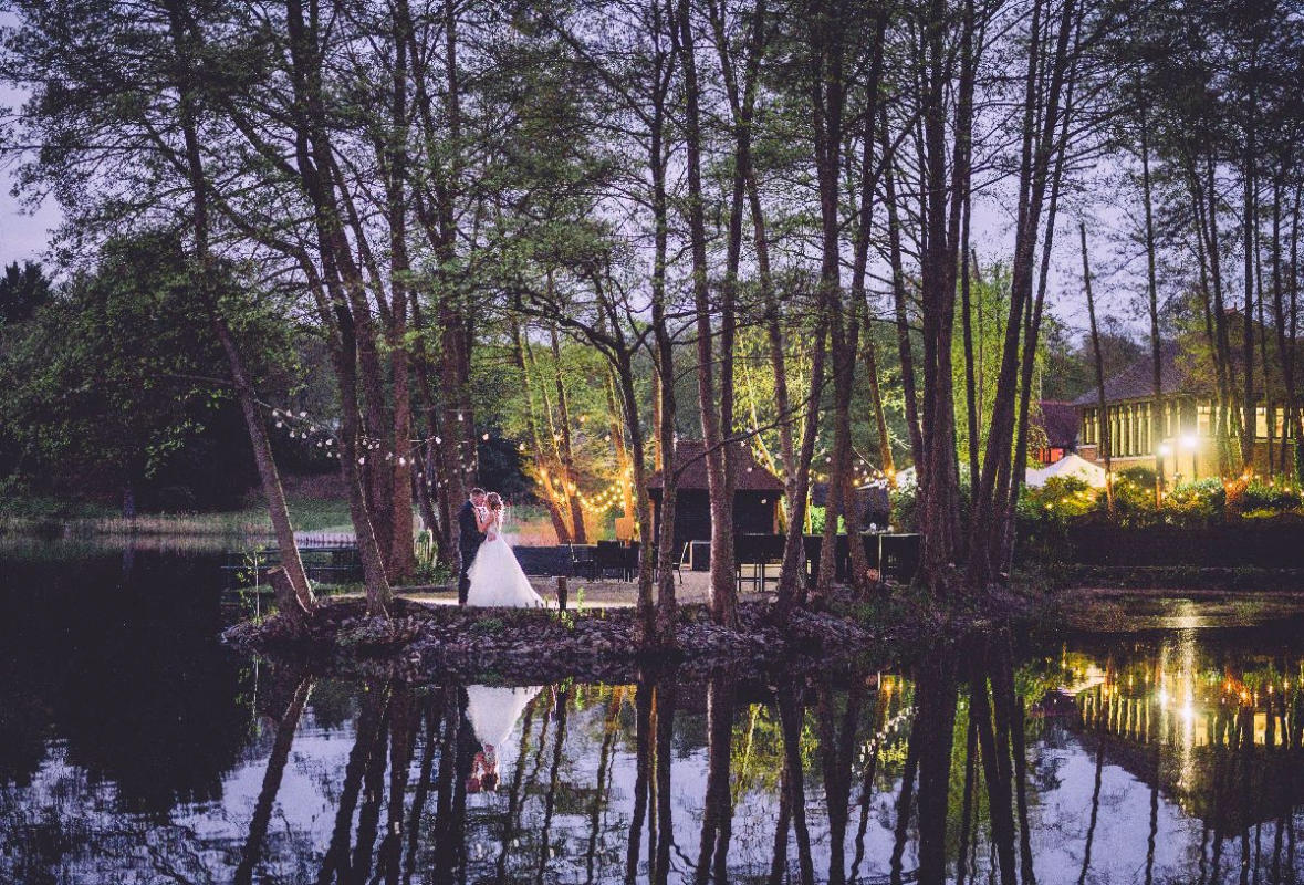 Wedding Venue in Cobham, Silvermere - Inn on the Lake | UKbride