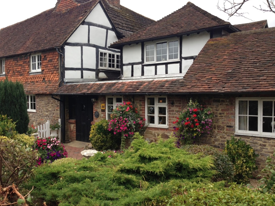 Wedding Venue in HORSHAM, Random Hall | UKbride