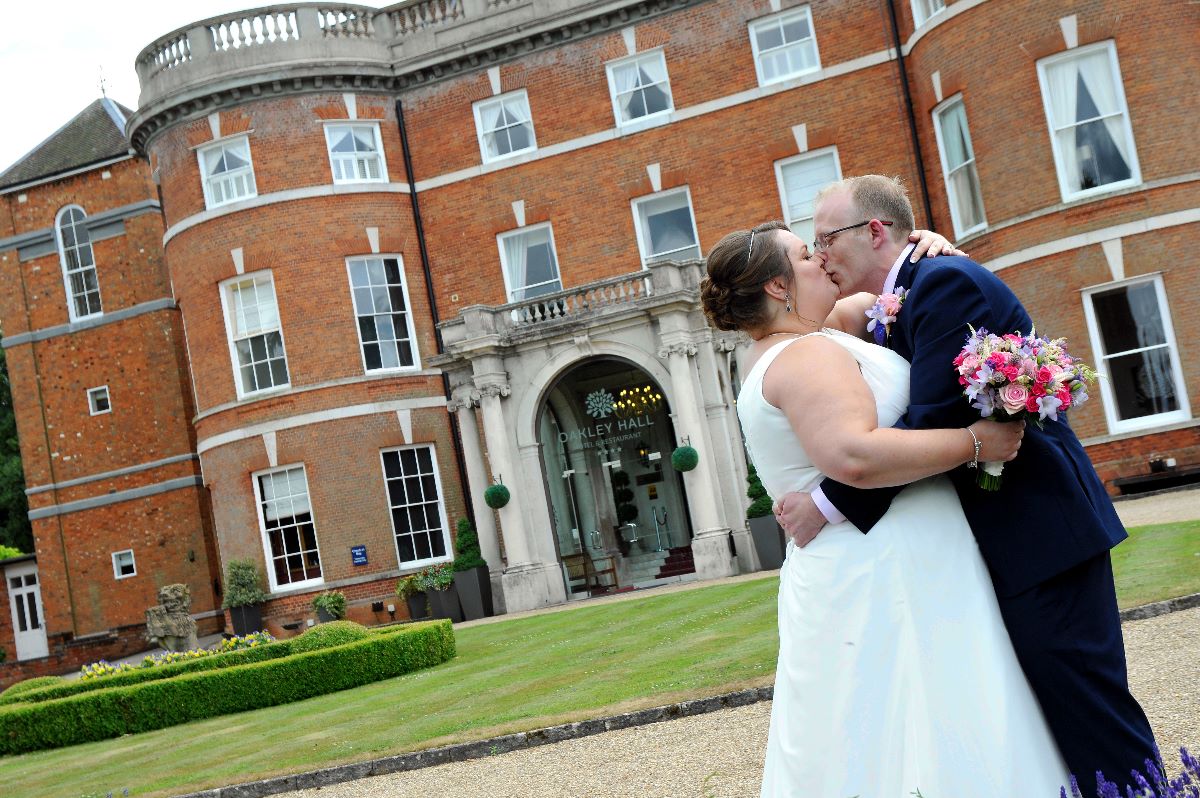 Sarah Gaunt Photography | Wedding Photographers in Basingstoke