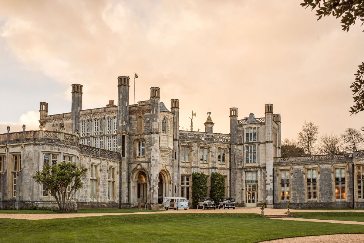 Wedding Venue in Highcliffe, Highcliffe Castle | UKbride