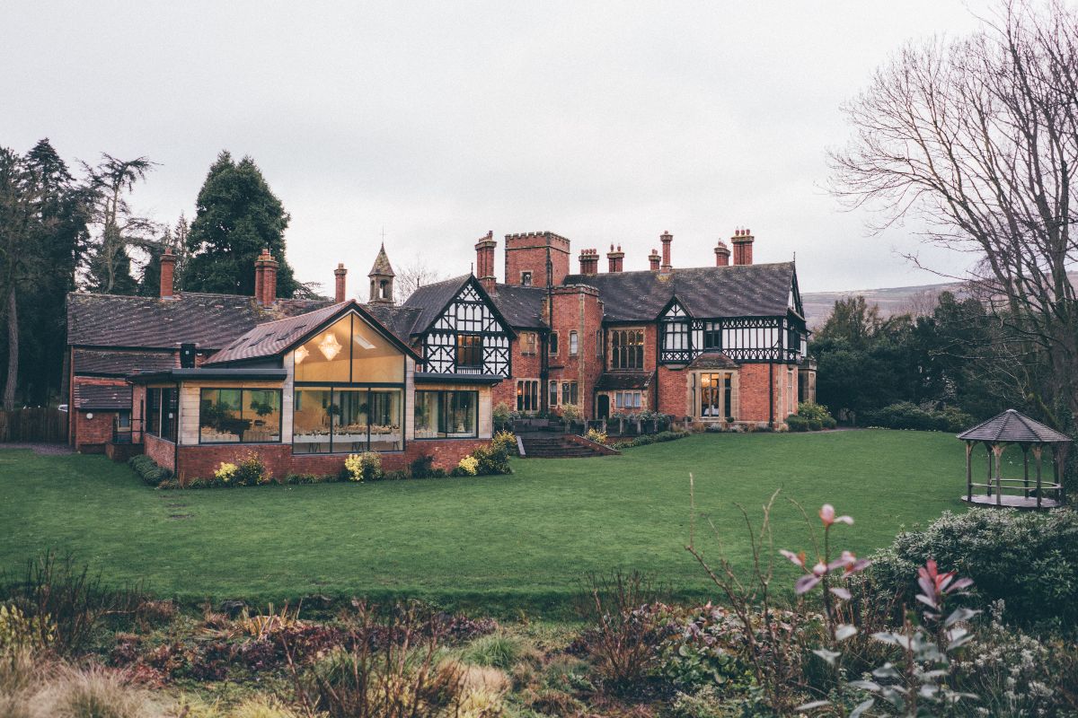 Wedding Venue in Llangollen, Tyn Dwr Hall | UKbride