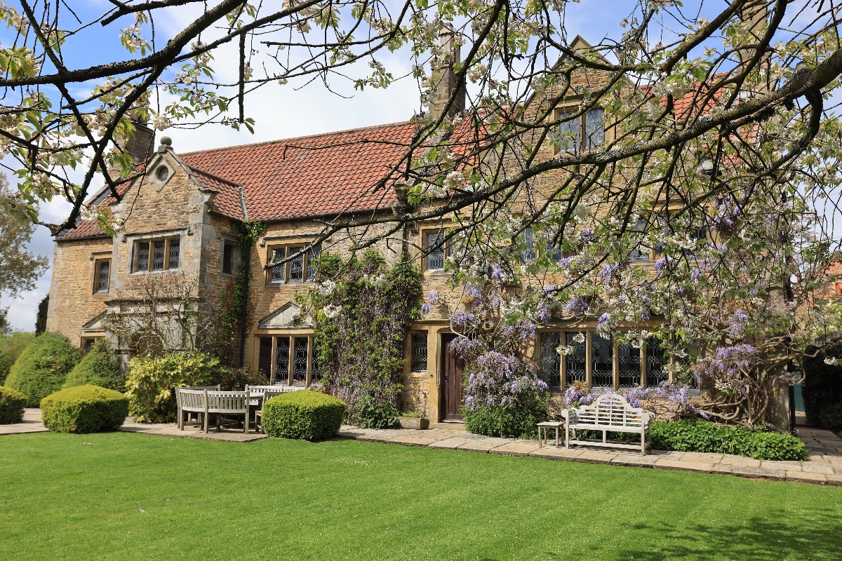 Wedding Venue in York, Crayke Manor | UKbride