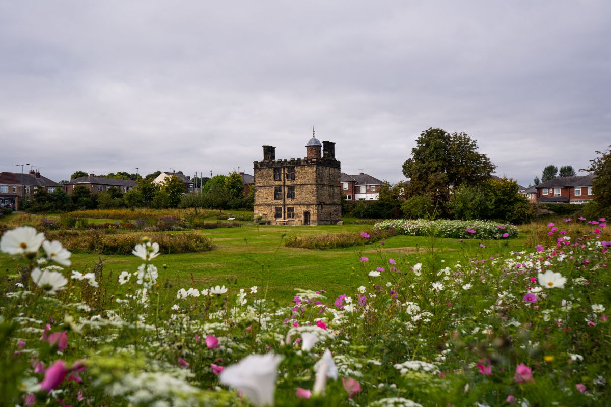 Wedding Venue in Sheffield, Sheffield Manor Lodge | UKbride